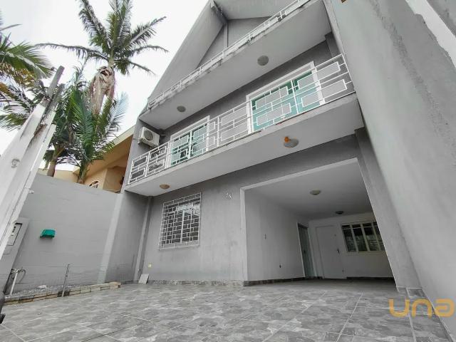Casa no Cidade Industrial de 126 m² com 3 quartos