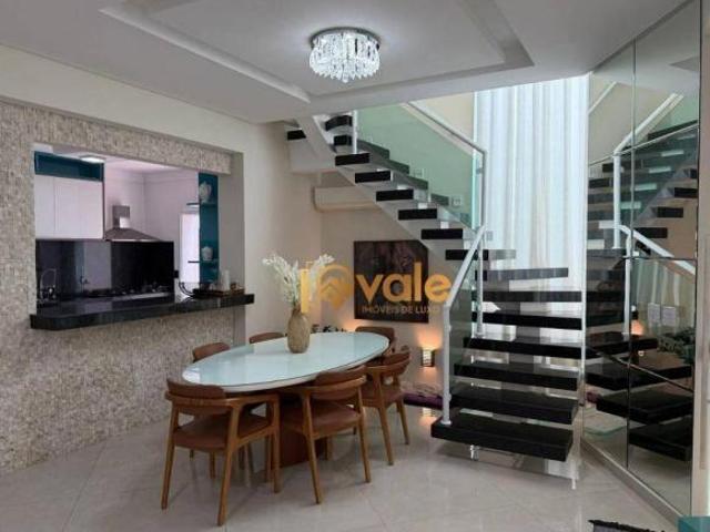 Casa no Cidade Jardim em Jacareí com 4 dormitórios
