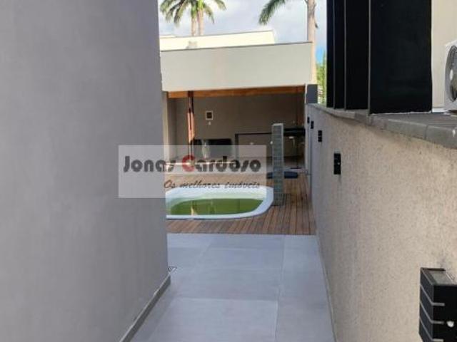 Casa no Cond. Aruã Eco Park Lagos Mogi das Cruzes SP: 3 quartos, 3 suítes, 2 salas, 3 vagas, 178m²
