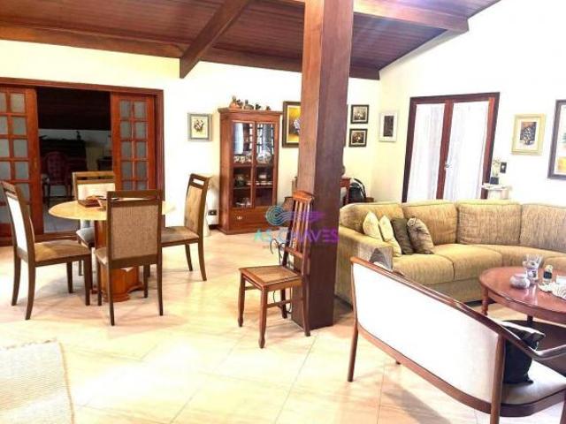 Casa no Cond. São Joaquim em Vinhedo SP Área do Terreno: 1.300m² Área Construida: 416m² R$ 2.980
