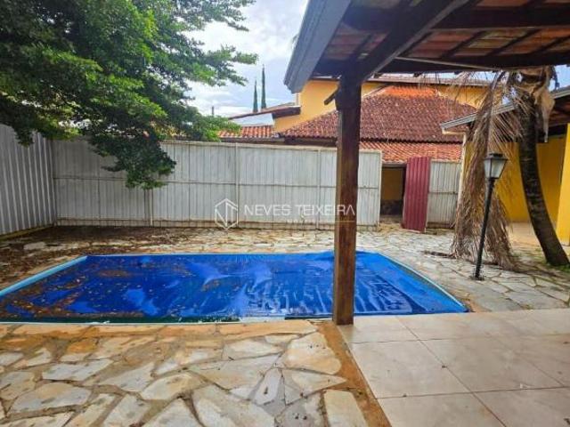 Casa no Cond. Ville de Montagne Localização Privilegiada! Com Piscina!