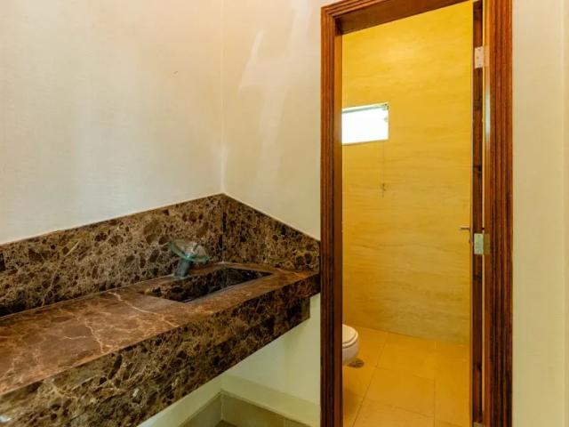 Casa no condomínio Antares para locação com 4 quartos, sendo 4 suítes, 511m²