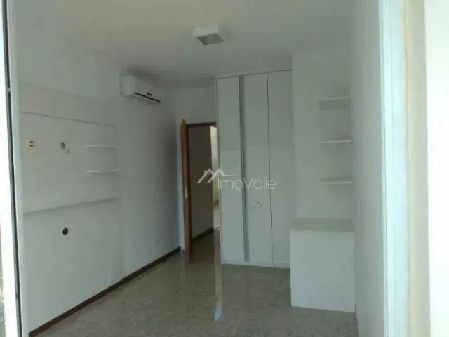 Casa no Condomínio Altos da Serra I