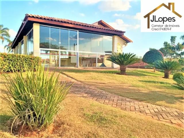 Casa no Condomínio Golden Park em Hortolândia com suíte e piscina estudamos permutas