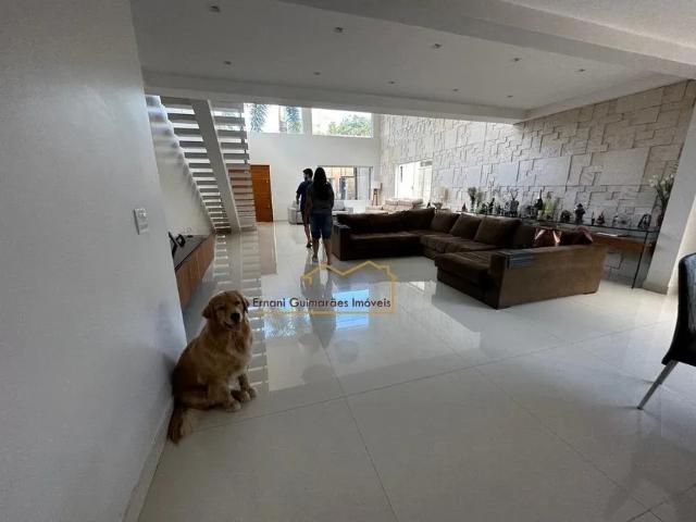Casa no condomínio maramar