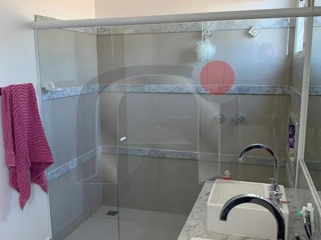 Casa no condomínio residêncial terra nobre