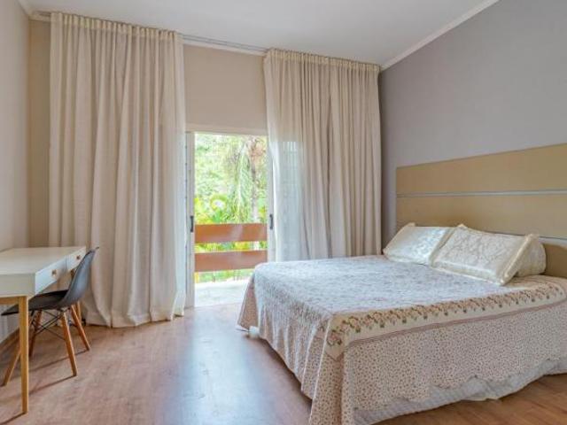 Casa no condomínio Colinas Do Ermitage para venda com 3 quartos, sendo 1 suíte, 347m² eugene mizuk