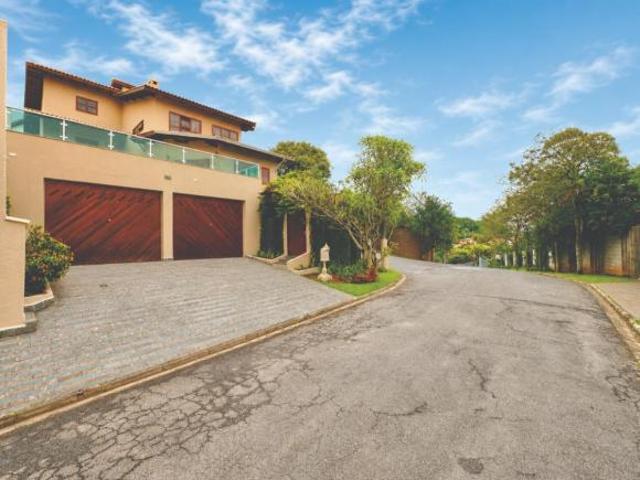Casa no condomínio Condomínio Terras do Madeira para venda com 4 quartos, sendo 2 suítes, 356m²