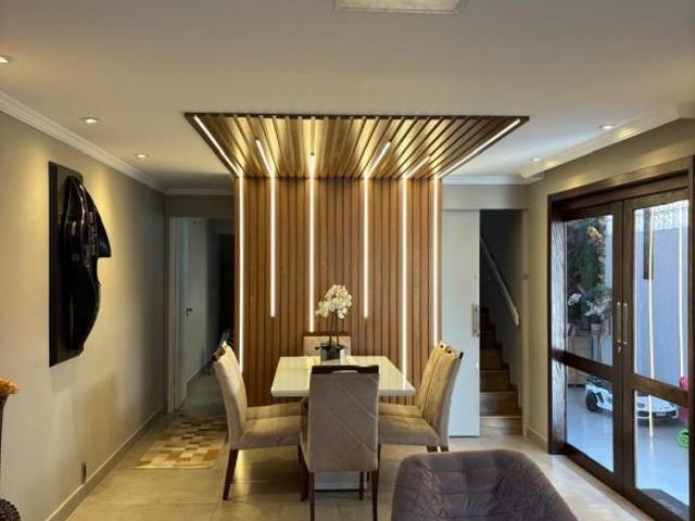 Casa no condomínio Condominio Vila de Cascais para venda com 3 quartos, sendo 1 suíte, 160m²