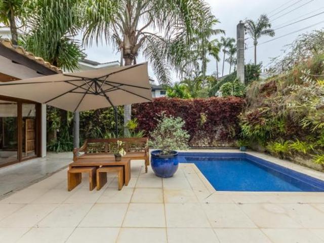 Casa no condomínio Condominio Vila Verde para venda com 5 quartos, sendo 4 suítes, 550m²
