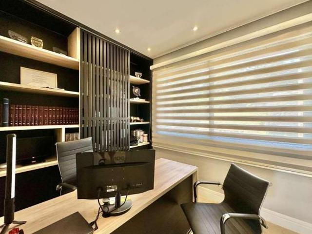 Casa no condomínio Condomínio Villa Vianna para venda com 4 quartos, sendo 4 suítes, 483m²