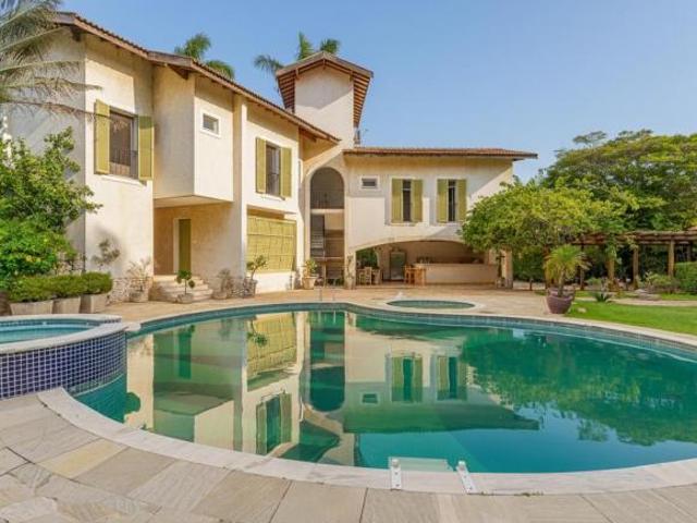 Casa no condomínio Condomínio Village Sans Souci para venda com 8 quartos, sendo 8 suítes, 1,500m²