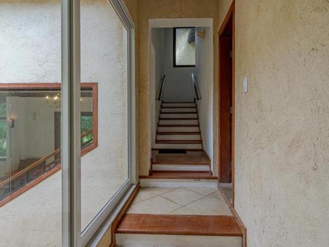 Casa no condomínio Condomínio Village Sans Souci para venda com 8 quartos, sendo 8 suítes, 1,500m²