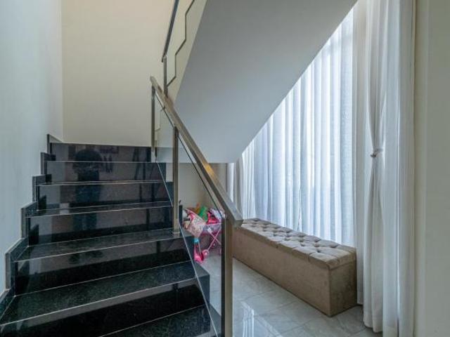 Casa no condomínio Condominio Alto do Itaici para venda com 3 quartos, sendo 3 suítes, 238m² there