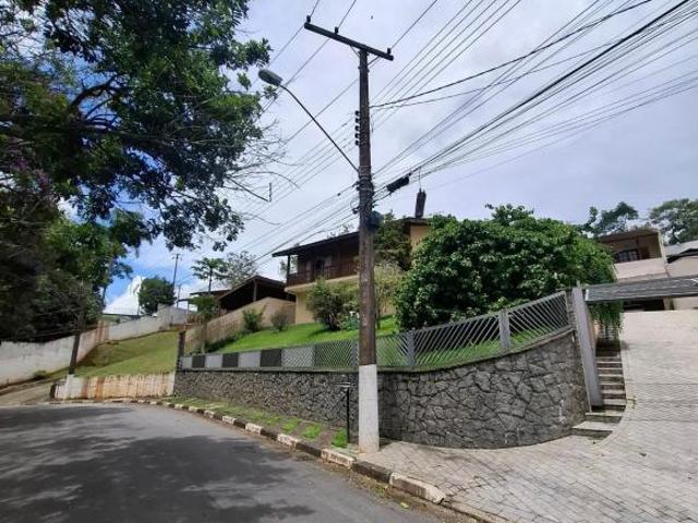 Casa no condomínio Condomínio Arujazinho I, II e III para venda com 5 quartos, sendo 1 suíte, 498m²