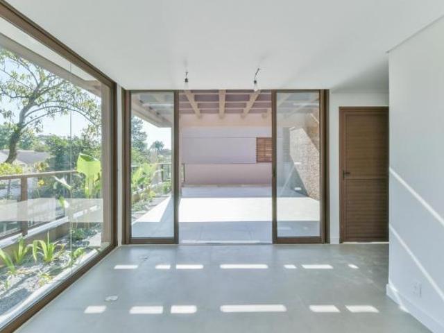 Casa no condomínio Condomínio Casa Flora Badra para venda com 4 quartos, sendo 4 suítes, 620m² may