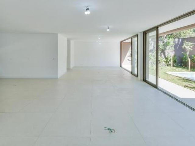 Casa no condomínio Condomínio Casa Flora Badra para venda com 4 quartos, sendo 4 suítes, 620m² kat
