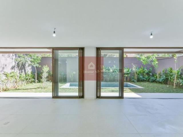 Casa no condomínio Condomínio Casa Flora Badra para venda em Santo Amaro com 4 suítes, 620m²