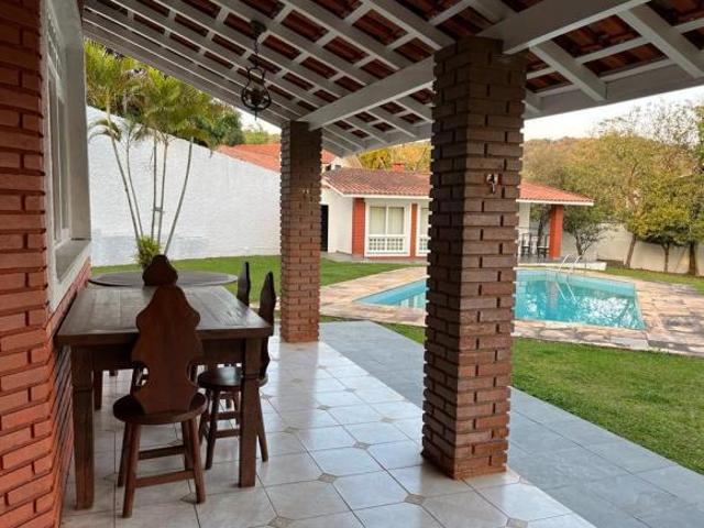 Casa no condomínio Condomínio Classique Nouveau para venda com 5 quartos, sendo 2 suítes, 400m²