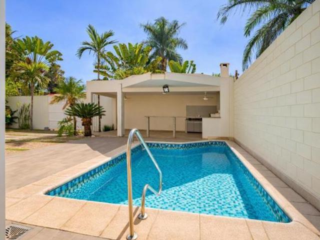 Casa no condomínio Condomínio Estância Marambaia para venda com 3 quartos, sendo 3 suítes, 410m²