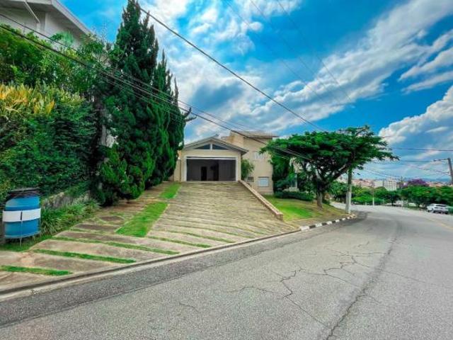Casa no condomínio Condomínio Euroville 1 para venda com 3 quartos, sendo 3 suítes, 450m²