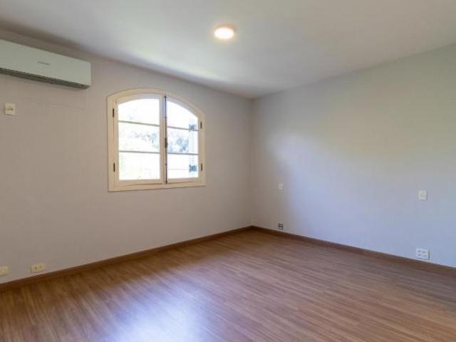 Casa no condomínio Condominio Granja Do Morumbi para venda com 4 quartos, sendo 4 suítes, 260m² ur