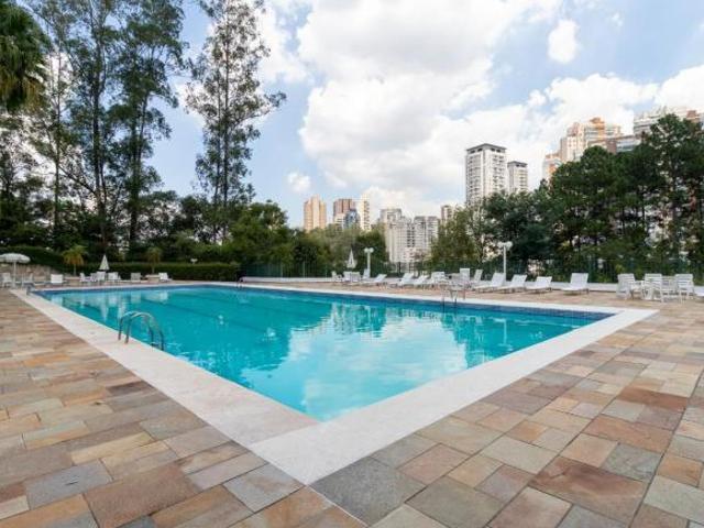 Casa no condomínio Condominio Granja Do Morumbi para venda com 4 quartos, sendo 4 suítes, 260m² re