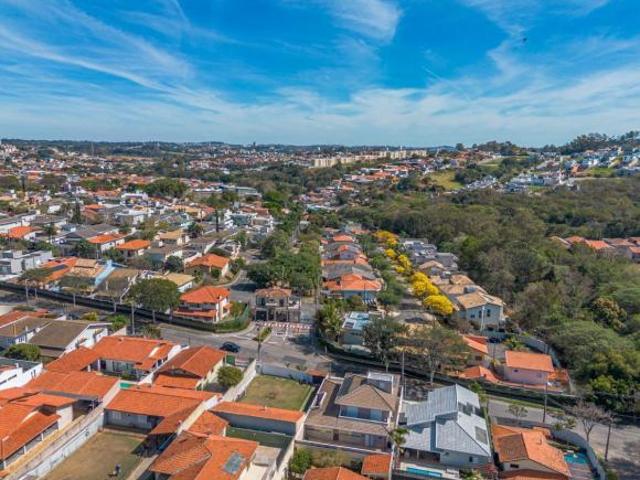 Casa no condomínio Condominio Jardim das Palmeiras para venda com 4 quartos, sendo 4 suítes, 194m²