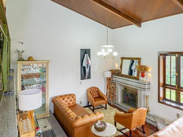 Casa no condomínio Condominio Jardim das Palmeiras para venda com 5 quartos, sendo 5 suítes, 680m²
