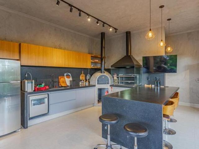 Casa no condomínio Condomínio Marambaia para venda com 5 quartos, sendo 5 suítes, 490m²
