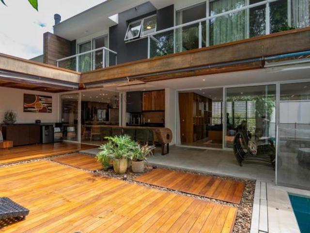 Casa no condomínio Condomínio Modernne para venda com 3 quartos, sendo 3 suítes, 357m²
