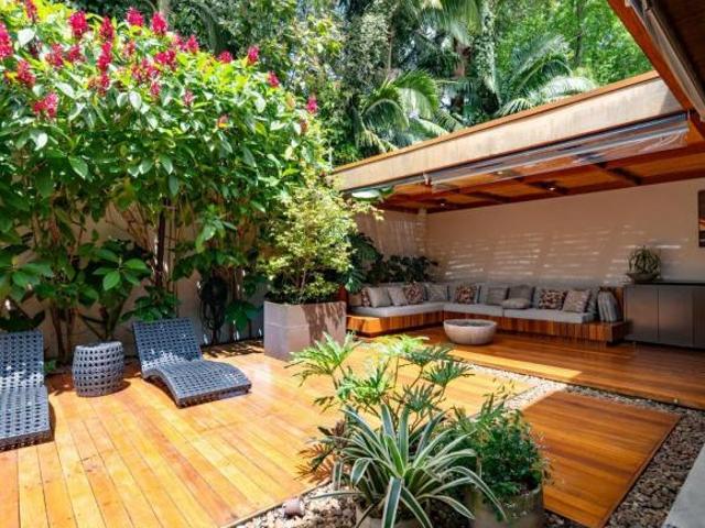 Casa no condomínio Condomínio Modernne para venda com 3 quartos, sendo 3 suítes, 357m² theremaxcol