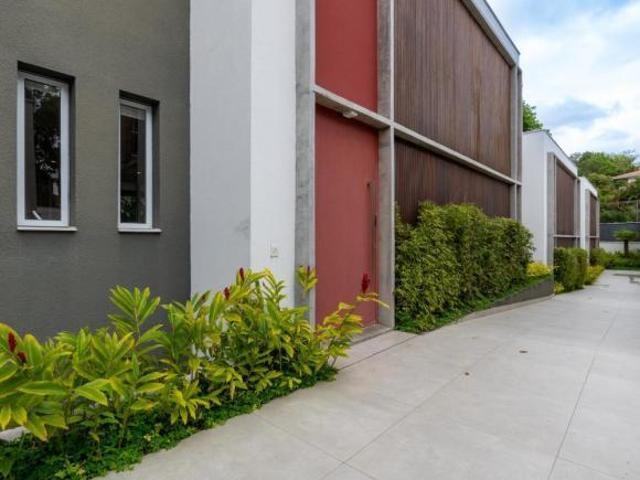 Casa no condomínio Condomínio Modernne para venda com 3 quartos, sendo 3 suítes, 357m²