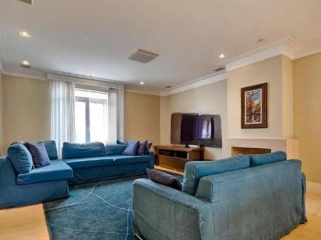 Casa no condomínio Condominio para venda com 3 quartos, sendo 3 suítes, 260m²