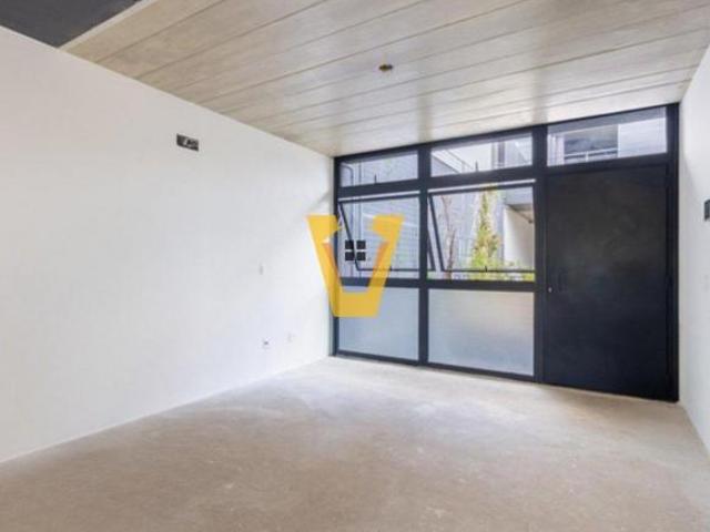 Casa no condomínio Condomínio Porã para venda com 2 quartos, sendo 1 suíte, 240m²