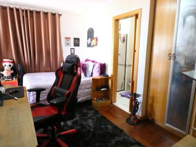 Casa no condomínio Condomínio Residencial Chácara Francesa para venda com 5 quartos, sendo 4 suítes