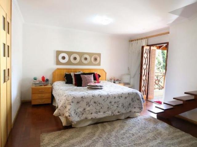 Casa no condomínio Condomínio Residencial Chácara Francesa para venda com 5 quartos, sendo 4 suítes