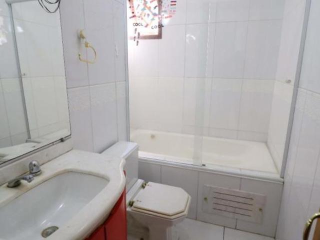 Casa no condomínio Condomínio Residencial Chácara Francesa para venda com 5 quartos, sendo 4 suítes