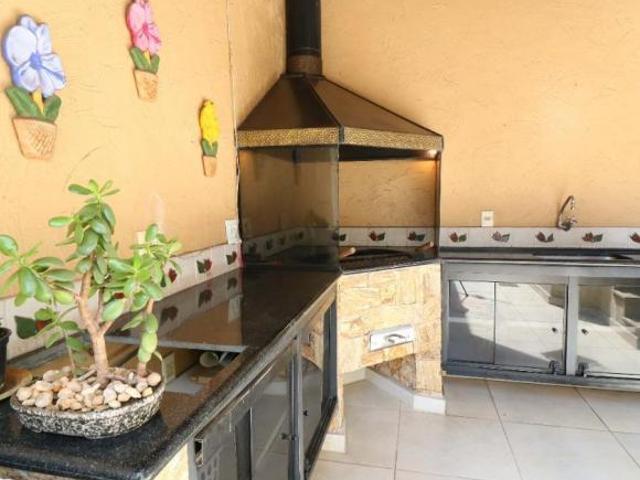 Casa no condomínio Condomínio Residencial Chácara Francesa para venda com 5 quartos, sendo 4 suítes