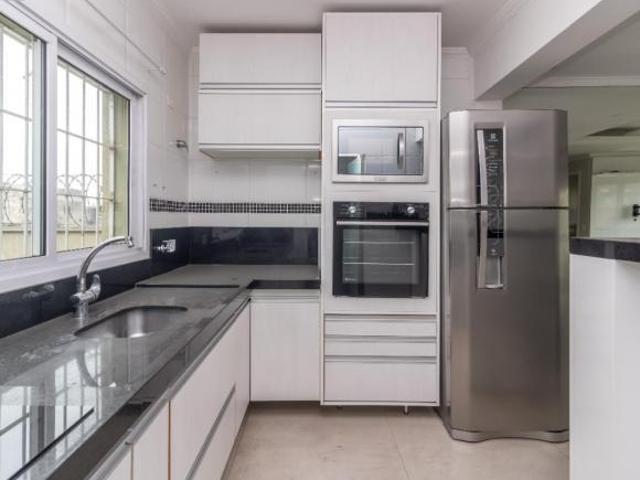 Casa no condomínio CONDOMINIO RESIDENCIAL FELICITÁ para venda com 3 quartos, sendo 1 suíte, 120m²
