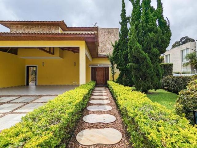 Casa no condomínio Condomínio Residencial Forest Hills para venda com 4 quartos, sendo 4 suítes, 577
