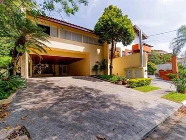 Casa no condomínio Condomínio São Paulo II para venda com 3 quartos, sendo 3 suítes, 403m²