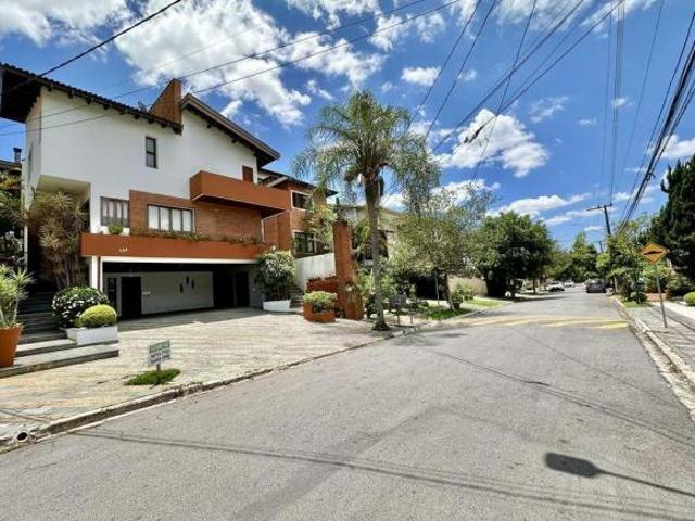 Casa no condomínio Condomínio São Paulo II para venda com 4 quartos, sendo 2 suítes, 382m²