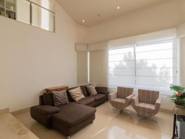 Casa no condomínio Convívio Residencial Santana Ou Arujá Ville para venda com 4 quartos, sendo 2 suí