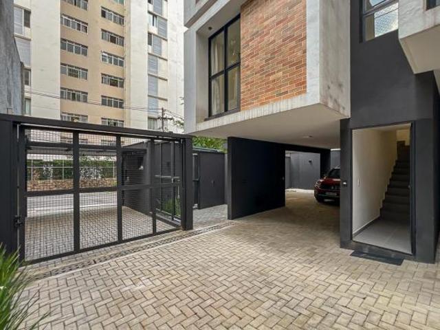 Casa no condomínio Casa Cube para venda com 2 quartos, sendo 2 suítes, 180m²