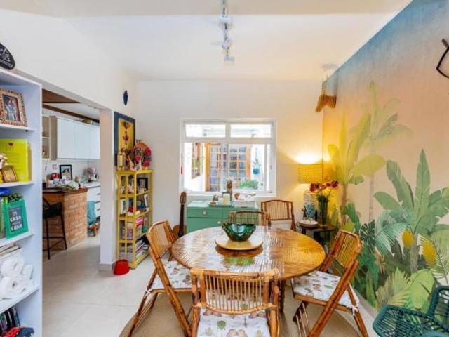 Casa no condomínio Casa de vila em rua fechada com portaria para venda com 2 quartos, 111m² remaxf
