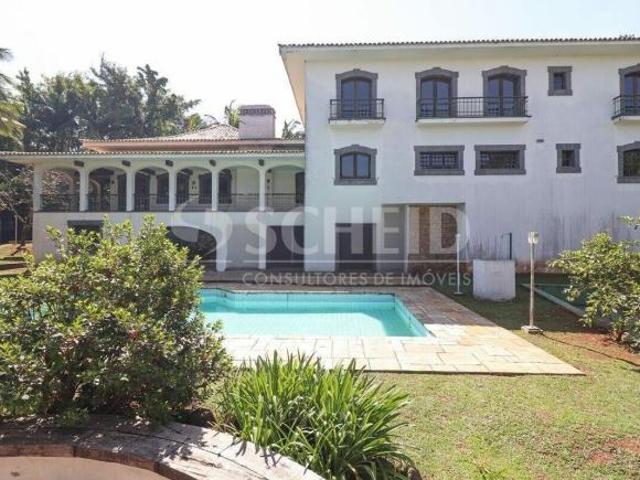 Casa no Condomínio Chácara Flora, terreno amplo, oportunidade !