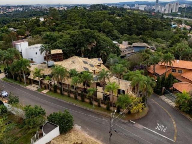 Casa no condomínio Chácara Malota para venda com 5 quartos, sendo 3 suítes, 717m²