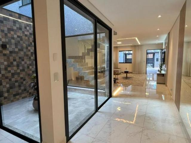 Casa no condomínio City Recanto Anastácio 3 para venda com 4 quartos, sendo 2 suítes, 190m² leilar