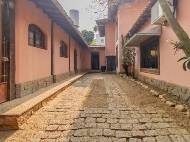 Casa no condomínio Clube Castelo para venda com 3 quartos, sendo 2 suítes, 306m² remaxfront#S0UDA